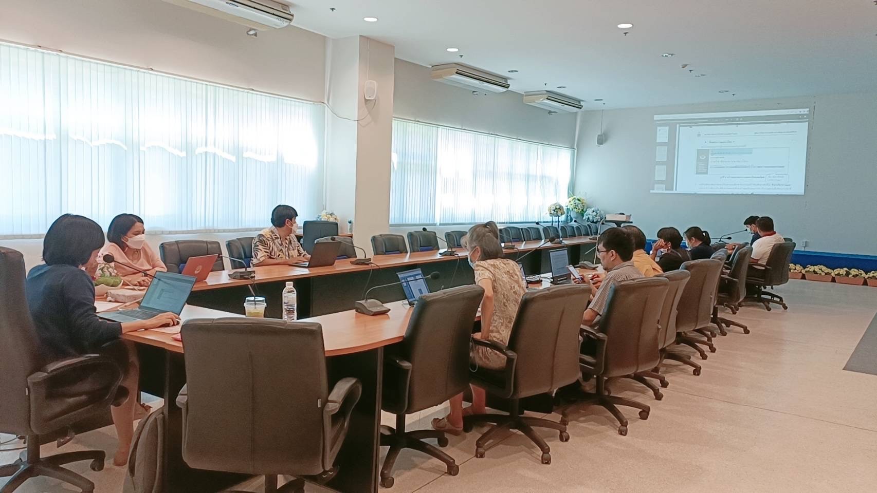 อบรมความรู้เรื่องการเข้าใช้งานระบบการบริการนักศึกษา (regis.rmutto.ac.th ...